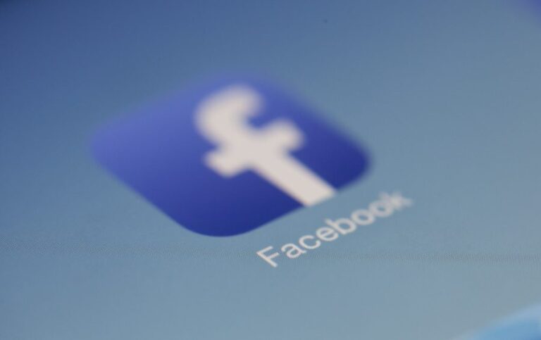 No eres tú ni el internet: Facebook sufre caída mundial