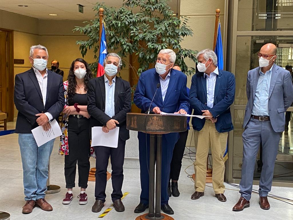 Diputados aprueban informe de Comisión Investigadora con duro diagnóstico al funcionamiento del ...