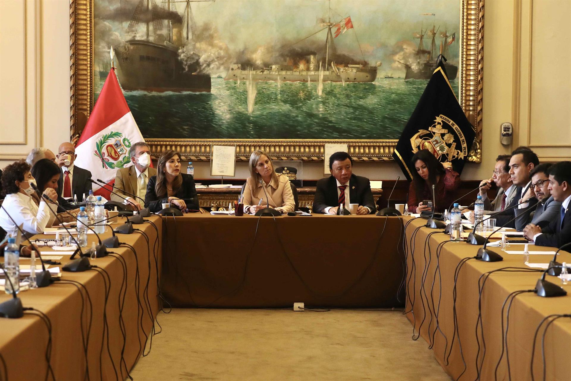 Congreso de Perú dilata decisión sobre Asamblea Constituyente propuesta ...