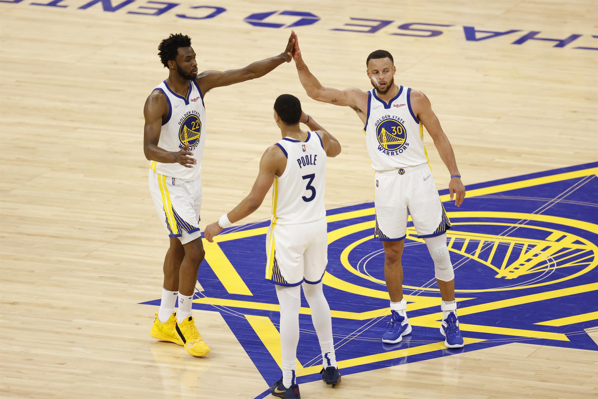 Golden State Warriors muestra todo su poderío y se pone 2-0 en las ...