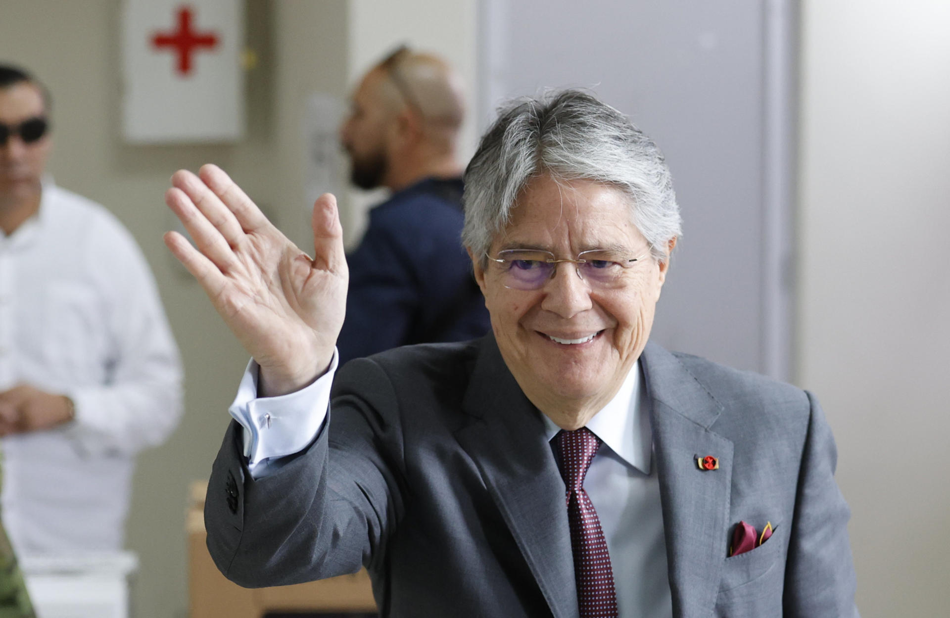 Guillermo Lasso firmó una decreto de Ley de Comunicación sin considerar ...