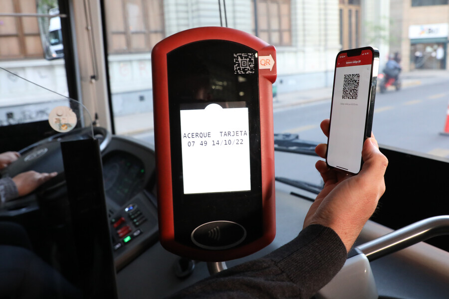 Paso a paso: Cómo pagar el pasaje del transporte público con QR y ...