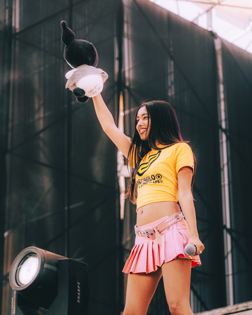 “A Jere Klein lo escuchamos en España”: BB Trickz, la rapera que debutó ...