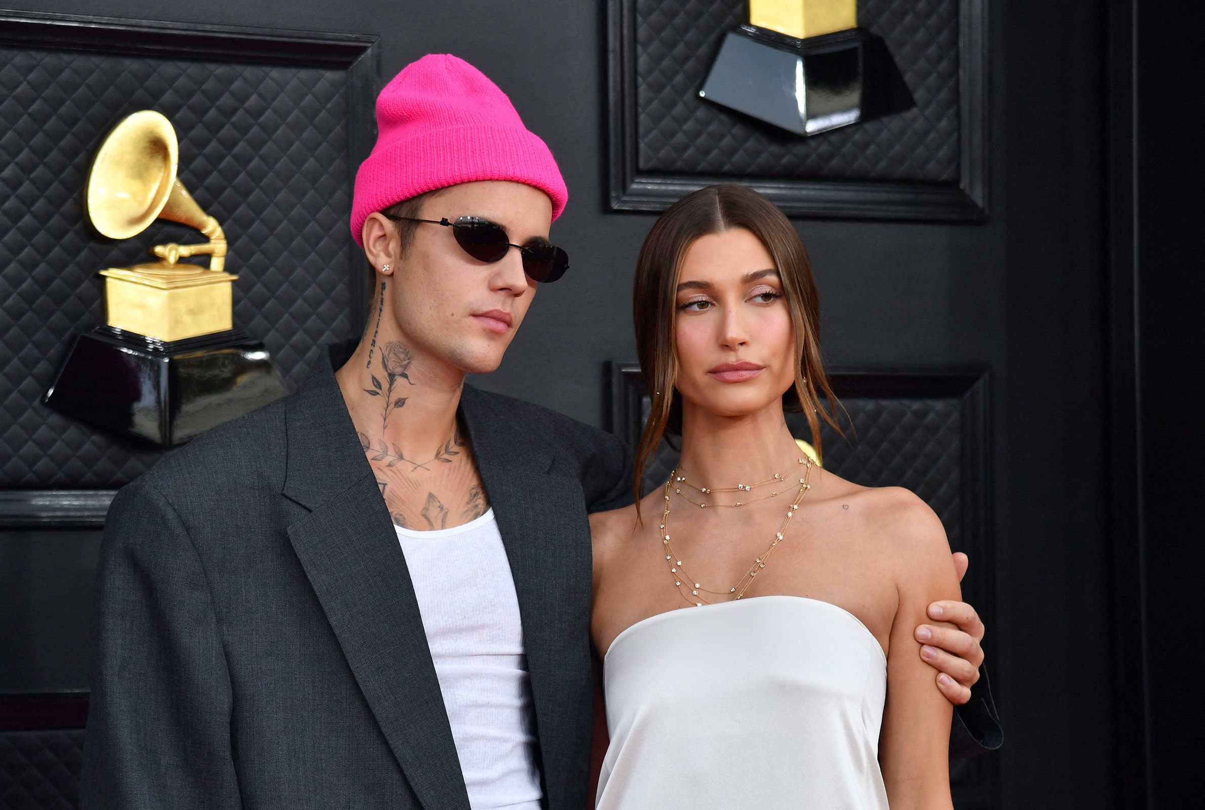 Justin Bieber y su esposa Hailey Bieber dieron la bienvenida a su primer hijo