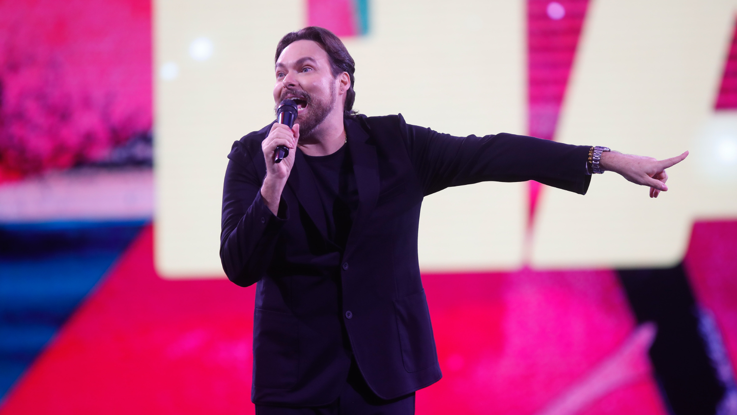 “Y puso la música más fuerte que…”: Comediantes chilenos reaccionan ...