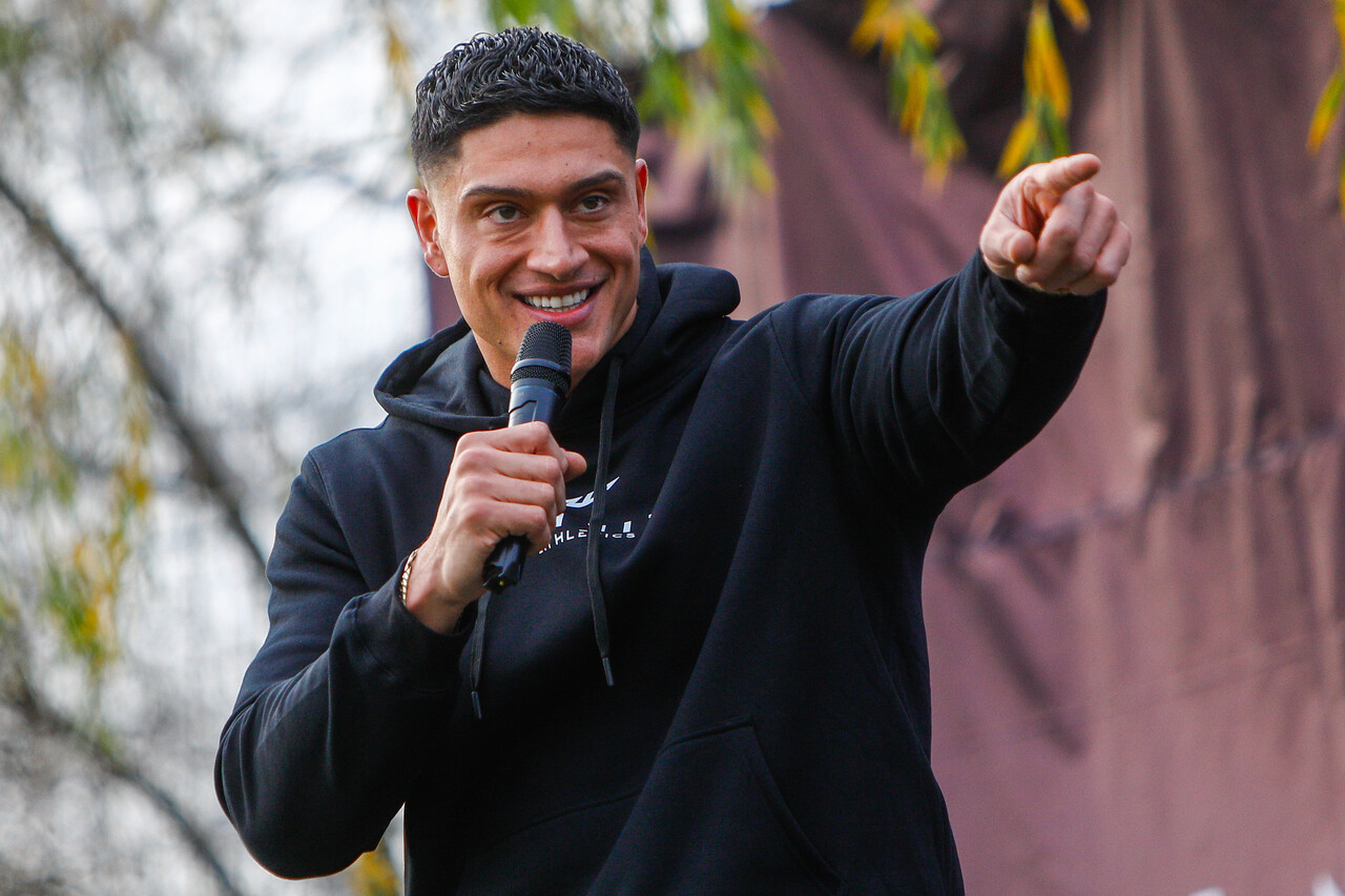 Sammis Reyes rompe el silencio tras críticas de Claudio Bravo: “Claudio ...